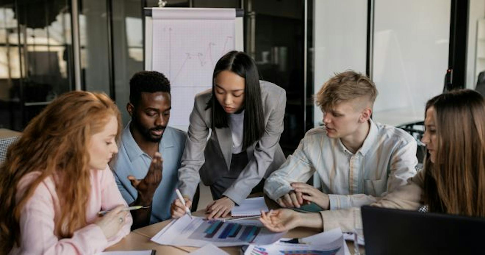 10 Employee training statistics in 2025 | SC Training